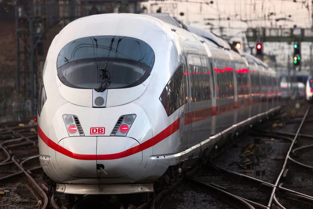 Zwischen Nürnberg und Ingolstadt: ICE-Bahnstrecke gesperrt | Franken ...